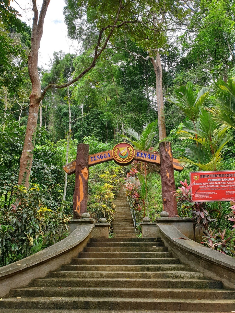 Merentasi Keindahan : Air Terjun Titi Hayun - JomMaiKedah.com